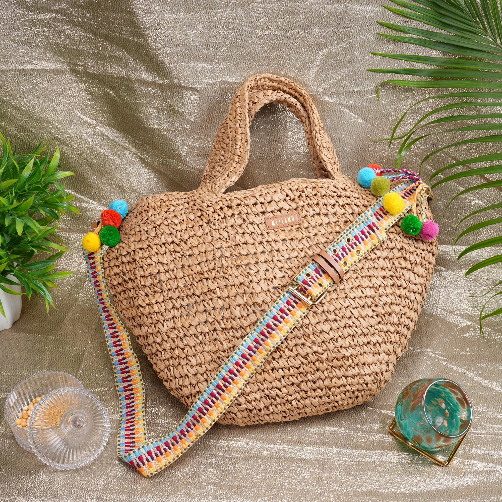 Me Te Amo | Bags in Raffia, Jacquard, Handloom Cotton & Polyester