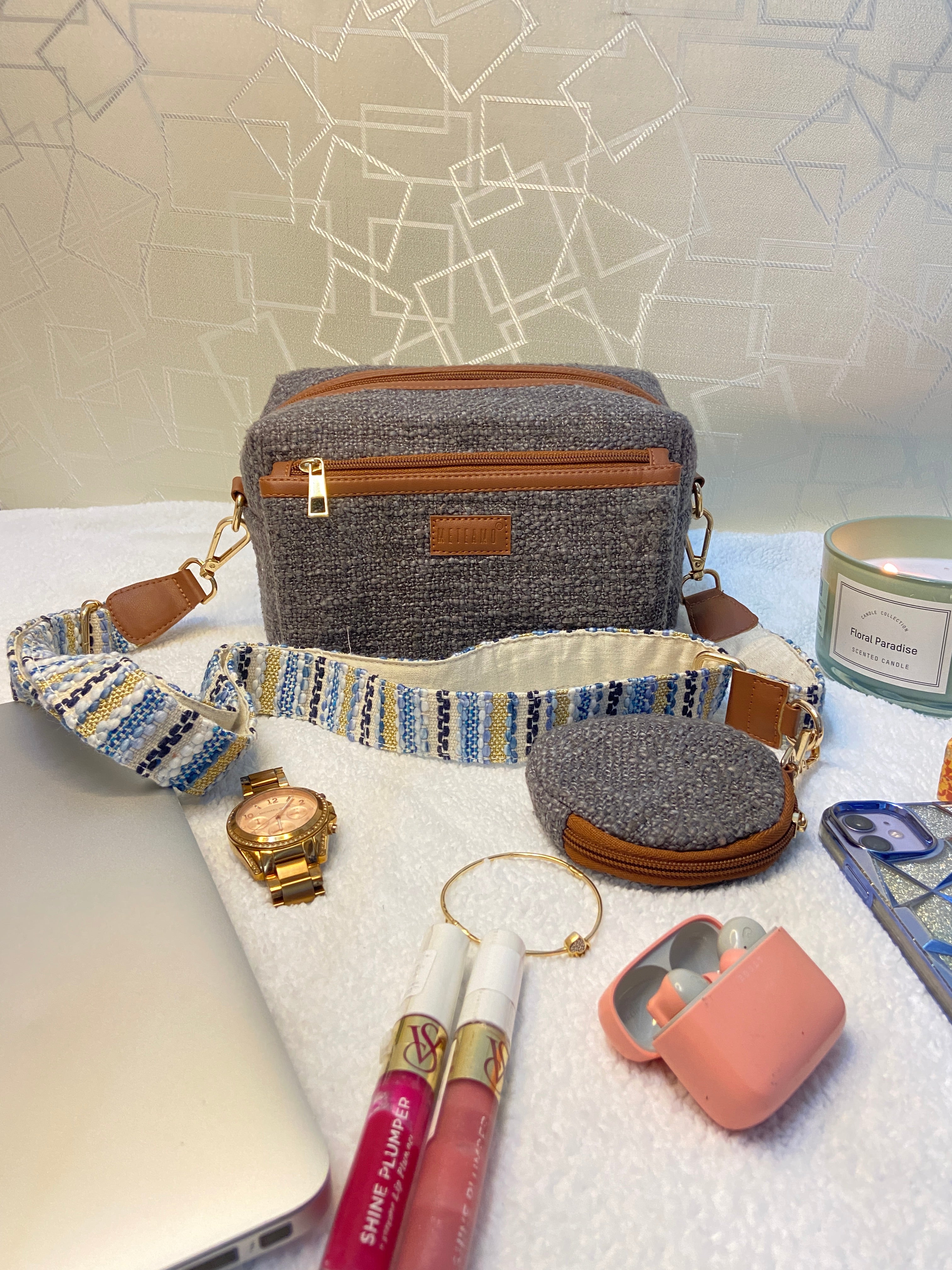 Me Te Amo | Bags in Raffia, Jacquard, Handloom Cotton & Polyester